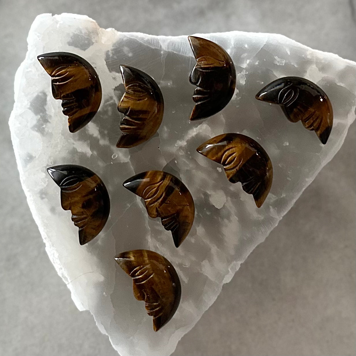 Tiger's Eye Moon Face – Pebble House